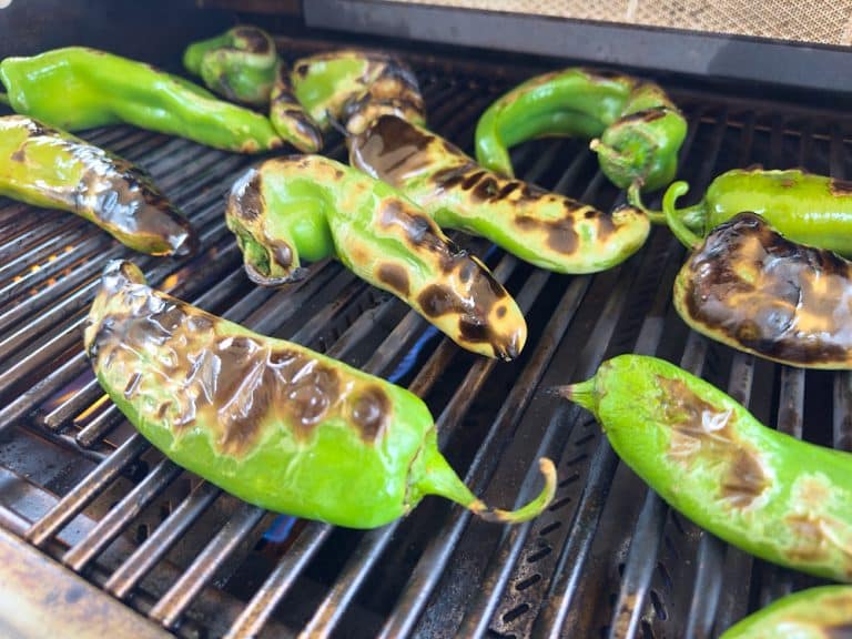 Roasting Hatch Green Chiles On a Bull Grill - Bull Outdoor Products